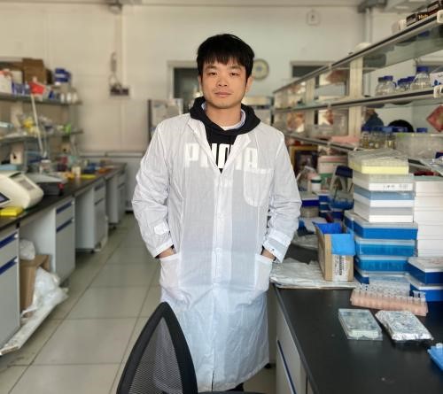 Ruihua Huang: The Plant Cell First Author | Plantae